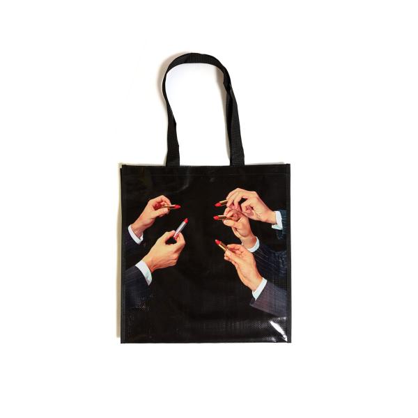 さあ、買い物に行こう！巷で一番クールになれるトートバック。ちょっとしたお出かけにも。防水仕様で丈夫な作り。【サイズ】W18xD10xH20cm【素材】ポリプロピレン【原産国】中国