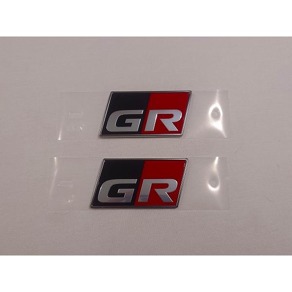 トヨタ純正 300系ランドクルーザーGRスポーツ用サイド エンブレム左右セット【商品説明】◆300系ランドクルーザーGRスポーツ用のサイドエンブレム 左右セットです。◆他のグレードや他の車種に流用可能です。◆両面テープがついていますので、簡...