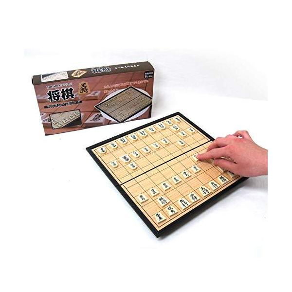 たたんで広げればどこでも誰とでも楽しめる！！マグネットボードで駒が動かず、また、一度ゲームを中断して場所を移動したい時などに便利です■商品サイズ・パッケージサイズ：約W25.3×H12.6×D4.2cm■セット内容・ポータブル 将棋×1■ご...