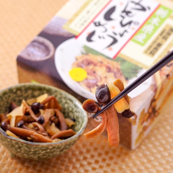 「栃木県産」かんぴょうしめじ佃煮は、厳選された栃木県産のかんぴょうと国内産のしめじを使用し独自の製法により丁寧に煮込み、風味豊かで歯ごたえのある佃煮に仕上げました。塩分ひかえ、保存料、着色料は使用せず仕上げてます。お惣菜、まぜご飯の具等にぜ...