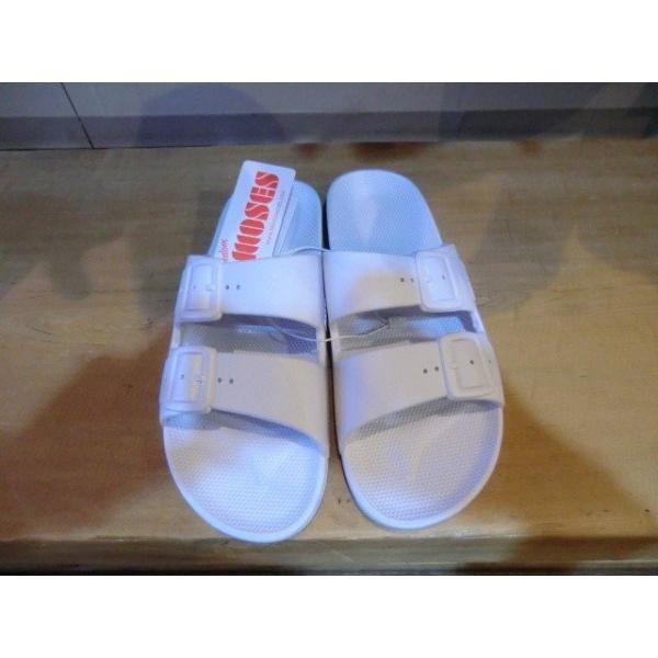 メンズ　レデイス　白　ホワイト　フリーダムモーゼ　FREEDOM MOSES 2014年にイスラエルでスタート。2017年に日本初上陸した注目サンダル「365日、サニー・サマー」を掲げ、素材に拘る３つのポイントを掲げる。「アニマルフレンドリ...