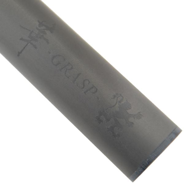 ADAMプレイ用カーボンシャフトGRASP華（グラスプ・ハナ）12.4mm『GRASP』12.4mmはズレが少なく先が細い利点を最大限活かし、繊細なタッチと多彩な撞点を使うことが可能でスピンコントロール性に長けたモデルになっております。■ス...