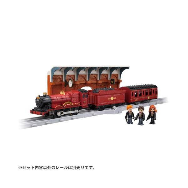■発送倉庫:玩具倉庫（※千葉県からの発送）■種別:おもちゃ■発売日:2025/07/19■メーカー:タカラトミー■対象年齢:3歳以上■説明:映画『ハリー・ポッター』のホグワーツ特急がプラレールで登場です。 ホグワーツ特急に9と3/4番線プラ...