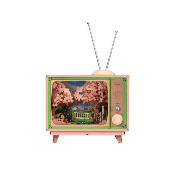 ■発送倉庫:GAME倉庫（※千葉県からの発送）■種別:ホビー■発売日:2026/02/21■メーカー:プラザクリエイト■対象年齢:14歳以上■説明:LEDライトとスピーカー付きで音楽が流れる、可愛いテレビ型のウッドパズルが登場！  ピンク色...