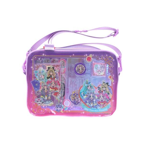 ■発送倉庫:玩具倉庫（※千葉県からの発送）■種別:おもちゃ■発売日:2026/03/27■メーカー:サンスター文具■説明:名探偵プリキュア！ ステショおでかけポーチが登場！  【同梱内容】 ショルダーポーチ×1 、シール×1、 メモ帳×1、...