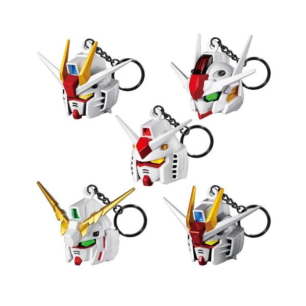 ■発送倉庫:玩具倉庫（※千葉県からの発送）■種別:おもちゃ■発売日:2026/07/25■メーカー:バンダイ■対象年齢:8歳以上■説明:キーチェーン付きでカバンなどに取り付けて持ち歩くことができる、発光ギミック付きガンダムヘッド型チャームで...