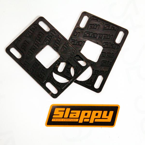 BRAND:SLAPPY/スラッピーMODEL:ライザーパッドライザーパッドはターンした際にウィールバイトを軽減する為のパーツです。スケボー中にもっと深くターンがしたい、ウィールバイトして危ない、そんな場合に必要なスケボーのパーツとなります...