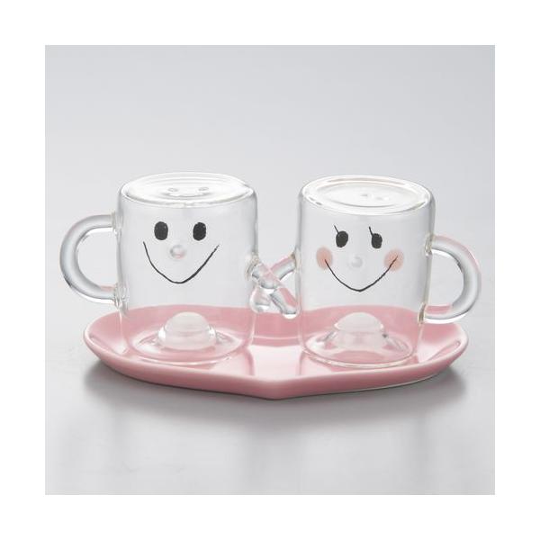 なかよしガラスS&amp;Pセットは、食卓にさりげない可愛さを添えてくれるアイテムです。にこっとした表情が描かれたガラス製の塩とコショウ入れは、並べて置くだけでも和みます。なかよしペアシリーズらしい、やさしくてあたたかい雰囲気も魅力。透明な...