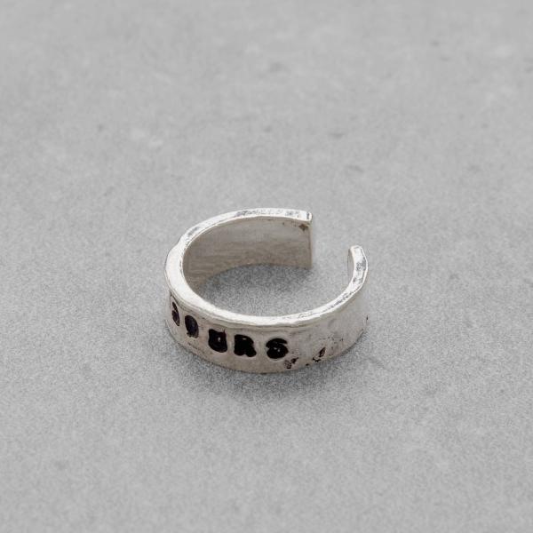 ■アイテム情報品番　0000014-8880682-0001ブランド　Serge Thoravalカテゴリ　ジュエリー > イヤーカフ実寸　幅:約0.3cm,厚み:約0.1cm,入口幅:約0.6cmカラー　シルバー素材　シルバー925...