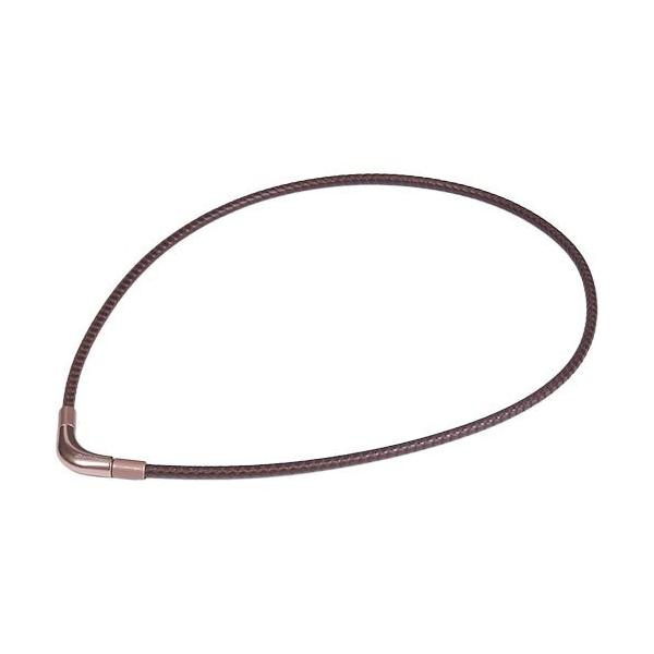 様々なシーンに合わせて使えるV型のネックレス。留め具は、重厚感と軽さを兼ね揃えた純チタンを採用し、V型留め具でどんな装いにもあわせやすい。・スポーツ時に付けても気にならない軽量設計。・メタックス技術採用。・留め具にアルミを採用。・留め具にエ...