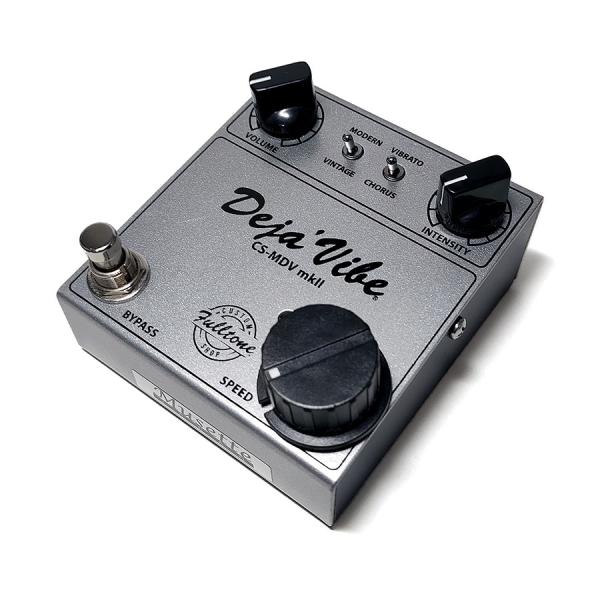 Fulltone Mini DejaVibe mkIIは、コンパクトサイズながらヴィンテージのユニヴァイブサウンドを忠実に再現する、Fulltoneのリアル・ヴィンテージ・ユニヴァイブ・クローンです。業界最小クラスのサイズに詰め込まれた10...