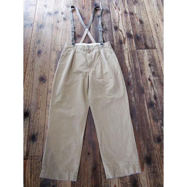 【発売日：2020年10月30日】H.UNIT  / Kersey suspenders tuck trousers カラー:(BEIGE)サイズ:(1)SOLD OUTサイズ:(2)※当店は実店舗と自社サイトと在庫を共有しておりますので、...