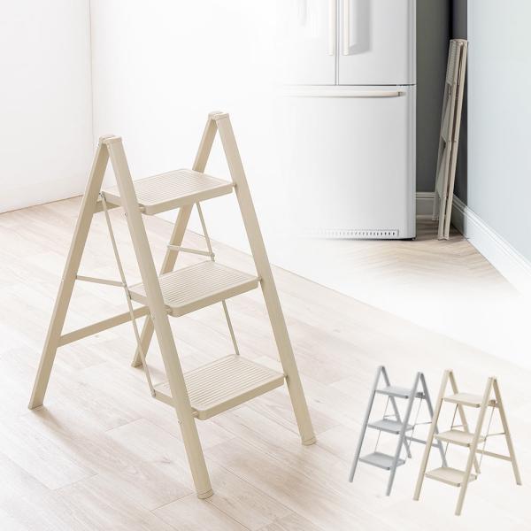 【アウトレット理由】※パッケージ不良（開封・潰れ・汚れなど）※本体に多少の傷汚れ付きの場合あり※保証期間：初期不良のみ※開封済み、検品等を行っているものになります折りたたんでスリムに収納できる3段の踏み台。シンプルなワントーンカラー。＜関連...