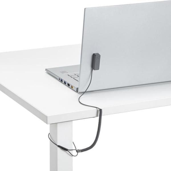 両面テープで取り付け。本体が外れたり、ワイヤーが切れるとアラームで知らせる。▼詳しい情報は下記をご覧ください。