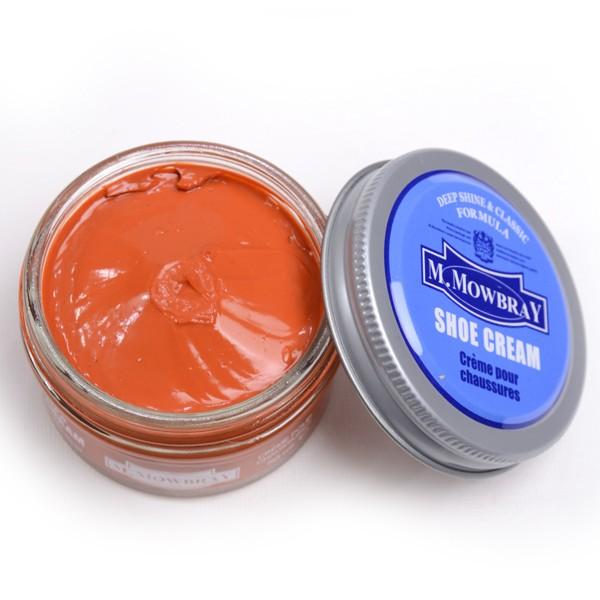 M.モゥブレィは、靴の歴史が長く文化として根付いている欧州の伝統的な製法のノウハウから生まれた本格的靴クリームです。全50色のカラーバリエーショッンは国内では最多。シュークリームは使用感の良さとフィニッシュ（仕上り）美しさがプロや愛好家に支...