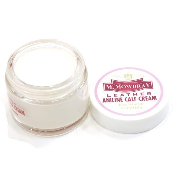 M.モゥブレィのシューケア（靴の手入れ）用品の中で、透明感のある自然な光沢の美しい仕上りになる、欧州で生まれたゼリー状のソフトタイプの皮革製品用栄養クリームです。皮革に潤いと柔軟性を保ち、皮革に深く浸透し、ひび割れから皮革製品を守り長持ちさ...