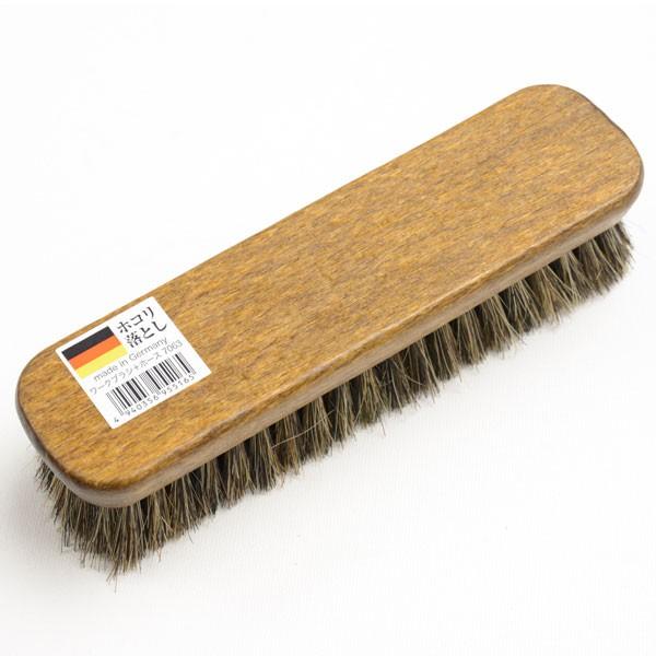 アール・アンド・デー(R&amp;D)のリーズナブルプライスのワークブラシ ＋ （プラス）ホースです。毛質が細くやわらかく、軽いホコリなどは静電気の効果で毛に吸着されて落とされ、微細な砂利んなども揃って払うこともできます。コードバンには、1...