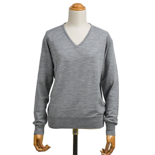 イギリス王室御用達の証、ロイヤル・ワラントを授かるジョン・スメドレーのVネックセータープルオーバー、カンディスです。スタンダードなモダンフィットに、浅すぎず深すぎずのVネックで英国らしい上品なモデルとなっています。高品質なメリノウールを細か...