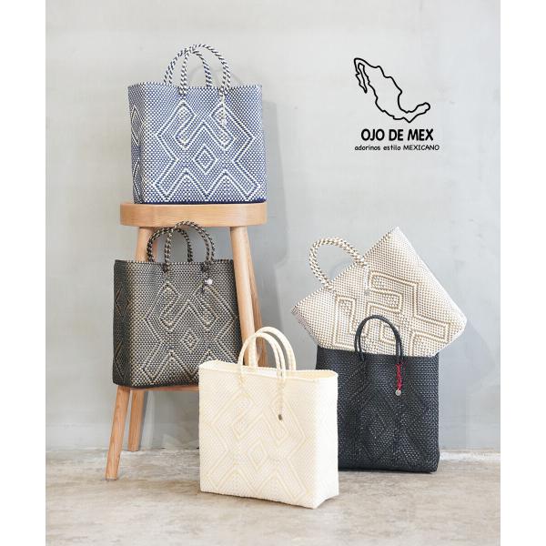 【実寸】F(フリー)(縦33cm×横35cm×マチ13cm、ハンドル27cm)※ハンドメイドのため個体差がございます【素材】本体：ポリ塩化ビニール、付属：ナイロン、合金【重さ】520g【裏地】なし【生産国】Mexico【着用モデル】身長：1...