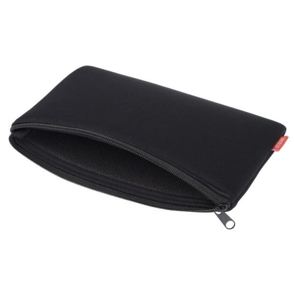 [商品仕様]外寸サイズ(約) : 240×20×160mm製品重量(約) : 70g収納例：7型までのタブレットなど主要素材 : ウレタンカラー : ブラック原産国 : 中国
