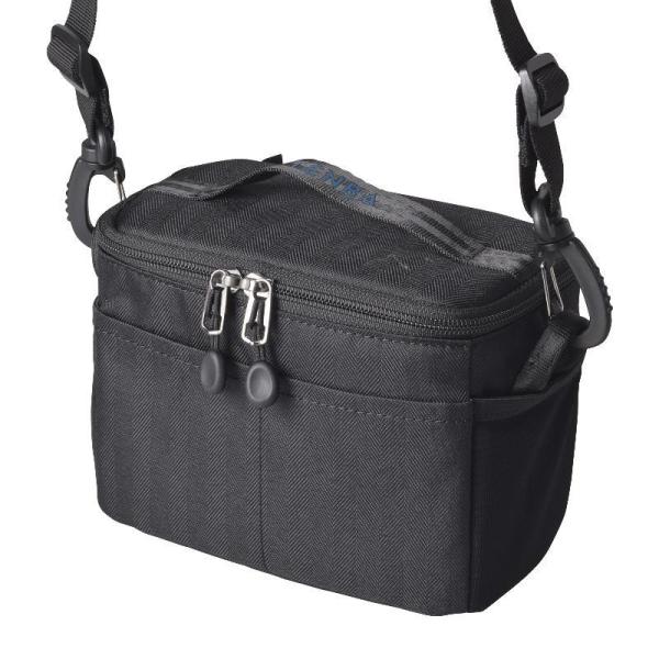 [商品仕様]普段使いのバッグの中でバッグインバッグとして使用できます。取り外し可能なショルダーベルトで、旅行先でのサブバッグにも最適。内寸(約) : 奥行80×横幅180×高さ130mm外寸(約) : 奥行90×横幅190×高さ140mm製...