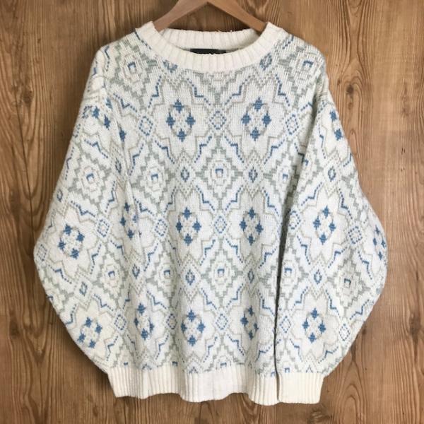 【アイテム】USA製 90s VINTAGE John Weitz オリエンタル柄 総柄 マルチ ニット セーター メンズLサイズ 90年代 アメリカ製  ヴィンテージ 古着 e24030204【コンディション】・CS→未使用または新品の商...
