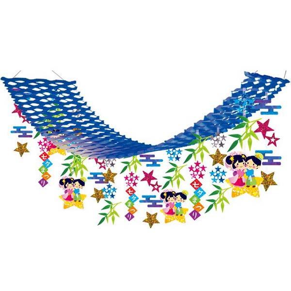 七夕装飾　恋の七夕ペナントハンガー　L180cm【商品番号】 No.12420【内容】 織姫様と彦星様が手をつないでいるデザインが特徴の装飾です。お店や商店街などの装飾・飾り付け・ディスプレイなどにおすすめの商品です。【大きさ】 H45×L...