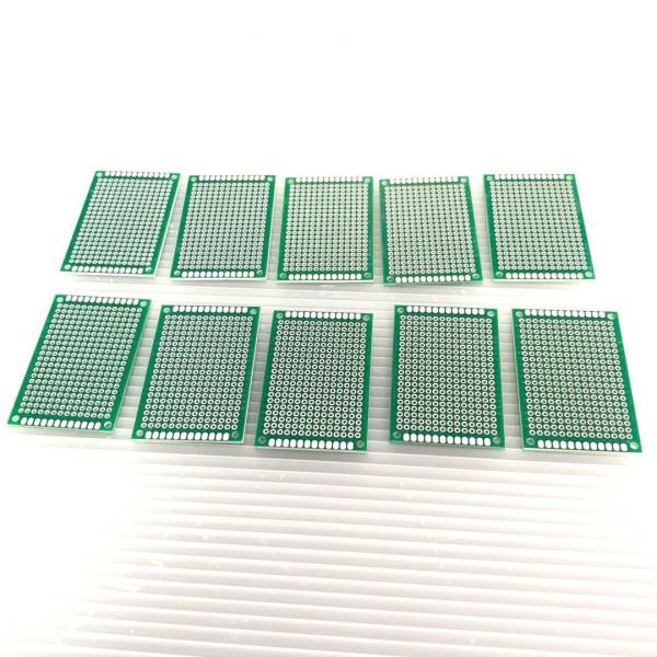 PCBボード 4 x 6cm 10枚セット穴の直径:1mm / 0.039インチ穴のピッチ:2.54mm / 0.1インチサイズ:4 x 6cm/ 1.6インチ x 2.4インチ(幅×長さ)板厚　1.6mm素材:FR-4、錫メッキ、ガラス繊維