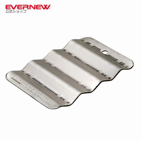 古今東西・チタン製の洗濯板なんてなかったでしょう。どんな長い出張・旅行でも着替えは1組しか持っていかず洗面所で洗濯して着まわすスタイルの方に。または、自宅でちょっとした手洗いの時に。もみ洗いより、洗濯板を使ったほうが格段に汚れが落ちるんです...