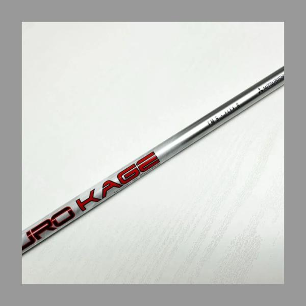 【中古】ドライバー用シャフトの出品です。テーラーメイド純正シャフトとなっております。こちらの商品は、現品限りの販売となっております。★メーカー：三菱ケミカル★モデル　：KURO KAGE FOR TaylorMade TM5-S★長さ　　：...