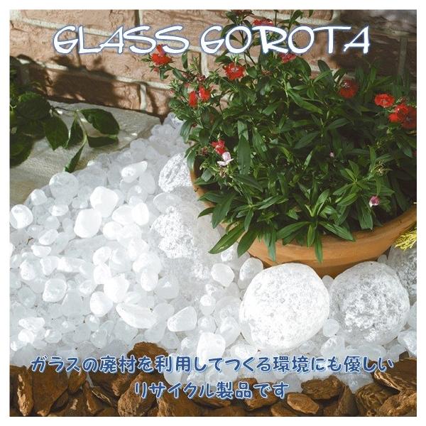 ガラスの廃材を利用してつくる、環境にも優しいリサイクル製品です商品名：ガラスゴロタecoサイズ：S：Φ15〜30　M：Φ30〜50　色：クリア材質：ガラス内容量：10kg仕上げ：歪な丸型で粗めの擦りガラス生産国：日本※本製品は蓄光石ではござ...