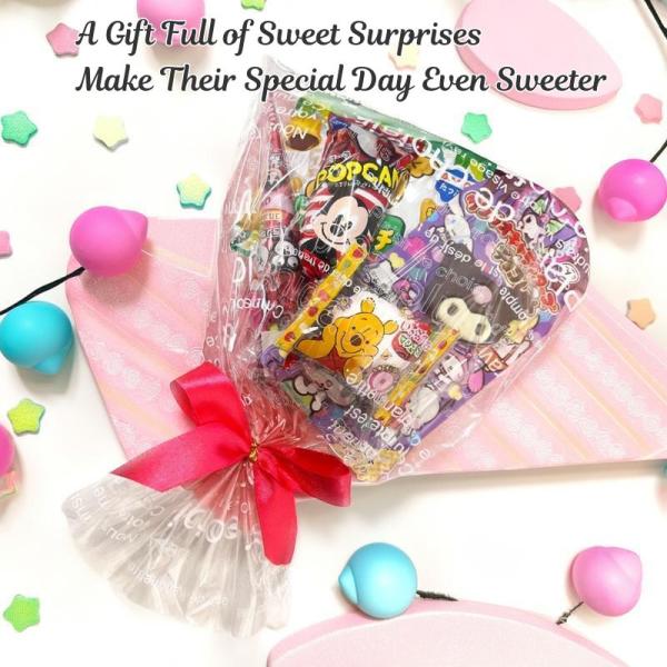 【発売日：2026年01月20日】人気キャラクターのお菓子６種類を華やかに束ねた特別なブーケ。誕生日や発表会、卒園・入学祝いにぴったりの笑顔が咲くギフトです。商品内容：不二家　サンリオキャラクターズチョコレート　　　　　　ギンビス　たべっ子...