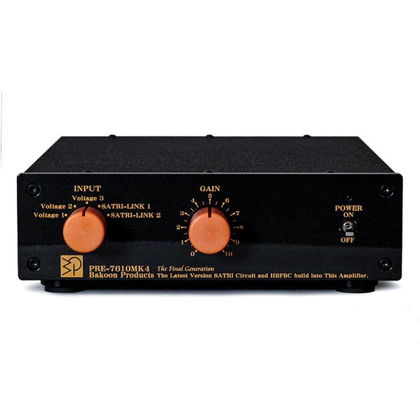 PRE-7610 MK4はボリューム付きパワーアンプにはプリアンプ不要論を見事に打ち破り、パワーアンプに更なる駆動電力と膨大な情報量を与えます。また他のメーカーのパワーアンプをも見事に制御することが可能です。本機は電圧入力3系統、電流入力S...