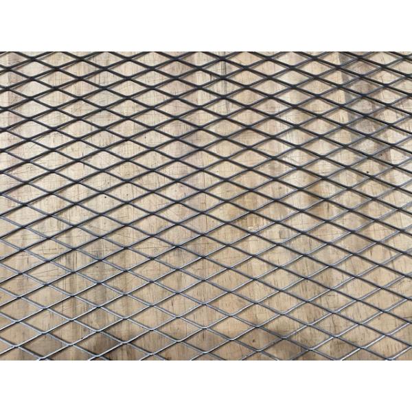 SUS304　ステンレス製のエキスパンドメタルの特価品です！板厚2.0ｍｍ、開口22×50.8ｍｍサイズ　約1000×約430ｍｍ寸法公差±5