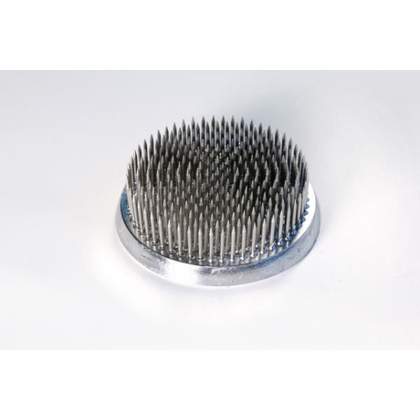 サビにくいステンレス針！台には、取り外し可能なゴム付き。使用時に安定させ、花器を傷つけにくくします。サイズ：約φ71×H21mm剣山本体：鉛針：ステンレス●針の先は鋭利で危険ですので、手や指をキズつけないよう、充分ご注意下さい。●放置したま...