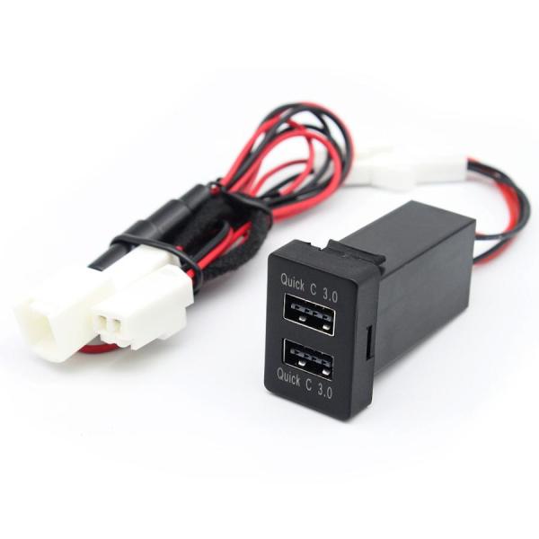 TOYOTA トヨタ車系用USB充電器QC3.0×2急速充電USBポート電源ソケット カーチャージャー スマホ充電ご注文前に製品のサイズを確認してください。(約33×22.5mmの取付穴に対応)Quick Charge 3.0認証済。Qui...