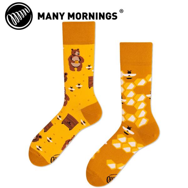 MANY MORNINGSは、靴下製造が100年以上も続いている” AleksandrowLodzki”というポーランドの靴下の首都と呼ばれている町を本拠地として、2014年に設立されたソックスブランドです。この地域に住むほとんどの家庭は代...