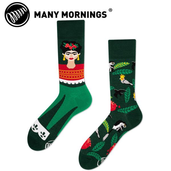 MANY MORNINGSは、靴下製造が100年以上も続いている” AleksandrowLodzki”というポーランドの靴下の首都と呼ばれている町を本拠地として、2014年に設立されたソックスブランドです。この地域に住むほとんどの家庭は代...