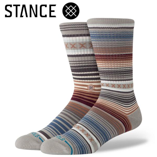 DESCRIPTION●スタイル：クルー●素材：コームドコットンブレンドシリーズ化している人気のカレントSTソックスは、左右で異なる細ストライプ柄が特徴、ストリート感のあるユニークなデザインです。伸縮性のあるリブがふくらはぎを包み込み、きつ...