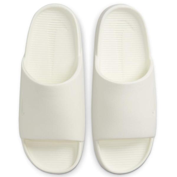 どこで休日を過ごしても、穏やかで快適な履き心地が楽しめます。 柔らかくて弾力性のあるフォームを使用した軽量のスライド。コーディネートもパッキングも簡単です。 ビーチやプールに最適な、水濡れにも心強いアイテム。ミニマルなデザインで、街中でもワ...
