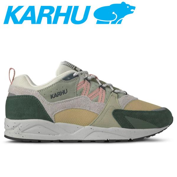 KARHU Fusion 2.0は、1996年のアイコニックなデザインを復活させ、かつてKARHUスニーカーコレクションを定義したモデルに敬意を表している。オリジナルデザイナーの意見を取り入れながら再設計されたKARHU Fusion 2....