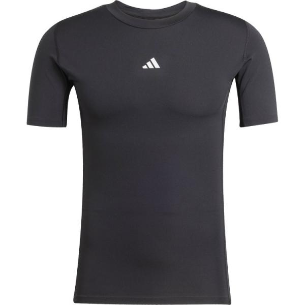 アディダスのテックフィット サッカーTシャツで、寒い日のトレーニングに備えよう。このタイトフィットのベースレイヤーは、適度な着圧感とサポート力のある快適な着心地が魅力。吸湿性に優れたAEROREADYが汗を逃がしてくれるから、ピッチで走り回...