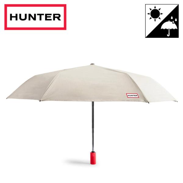 Hunterから初の晴雨兼用傘が登場しました。オール ウェザー オート コンパクト アンブレラは日傘の機能を携えながら、雨を防ぐこともできる日常使いに最適なアンブレラです。便利なワンタッチ開閉仕様になっています。傘の表面と傘袋に、ブランドの...