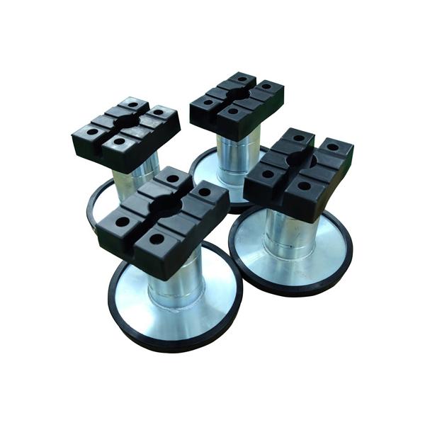 タイヤリフトやシザースリフトなどのテーブル式リフトで使用するゴムブロック。リブが曲がったり微妙な高さ調整が難しかったりと苦労した方も多いはず。そんな悩みをこの「ジャッキングパッド」が解決します！2柱リフト同様にセンターに凹みがある受けゴム仕...