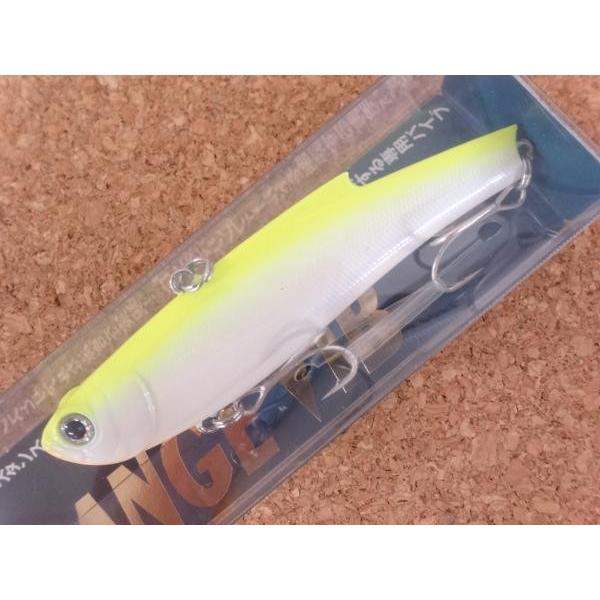 メーカー：バスデイ商品名：レンジバイブアクション　ナチュラルバイブレーションサイズ　90mmウエイト　28.0gフック　＃5リング　＃3