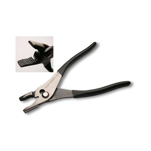 ■寸法：170mm最大の特徴は何と言ってもくわえ部の溝形状！溝、というよりも細かいポッチがたくさん並んでいます。このため・横方向、斜め方向でも滑らない！・破損に強い！という利点があります！