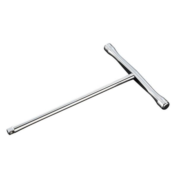 ●ハンドルの両端にウェイトをおくことにより早回し時のバランスを良くし、作業性を向上しました。●ハンドル幅140mmのコンパクト設計で回転半径が小さく、狭い場所での作業性を向上しました。●差込角(sq.)：6.3●軸径(d：mm)：7.5●全...