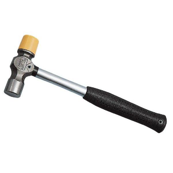 ●手になじみやすく作業効率をあげるテーパー形状の柄です。●ヘッドと柄部は強力圧入し、さらにピンを貫通させています。●1本で2種類の作業が出来る鉄と樹脂のコンビハンマーです。●打撃部は独自の熱処理により適正な硬さでヘタリ、欠けが発生しにくくな...