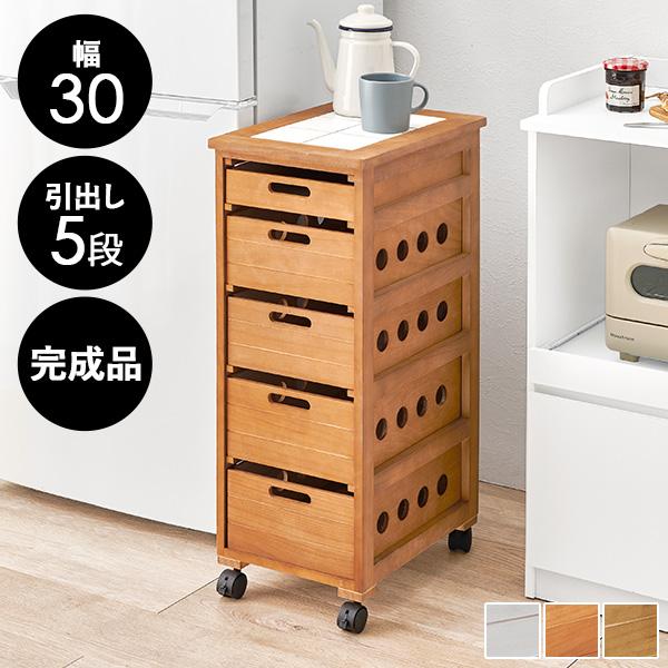 通気性のよい木製ストッカー。野菜やキッチン用品の収納にピッタリ。タイル天板は熱い鍋などを置くのにも便利。キャスター付きなので移動もラクラク。スリムで場所を取らないので、リビングやバスルームなど色々な場所で多用途に活躍します。【商品サイズ(約...