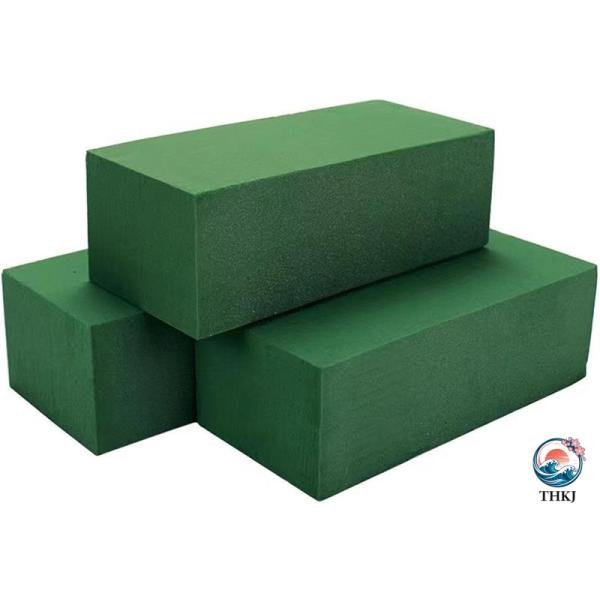 【保湿剤】：フローラルフォームの吸収性と通気性の高い孔により、アレンジメントを新 鮮に保つのに最適です。スポンジ状の素材がスポンジのように水を吸収し、ゆっくりと放出して茎に潤いを与えます。使うたびに長持ちする花を楽しめます。 【DIY クラ...